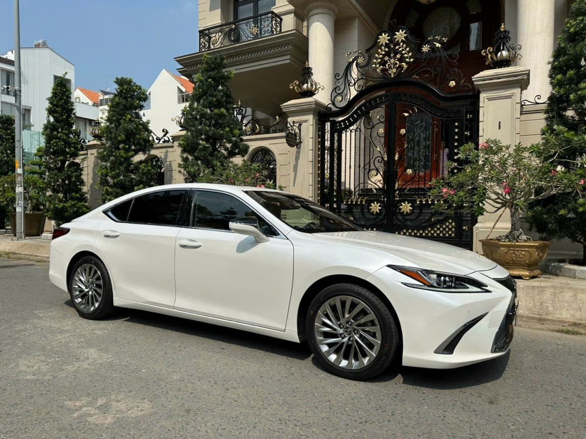SEDAN