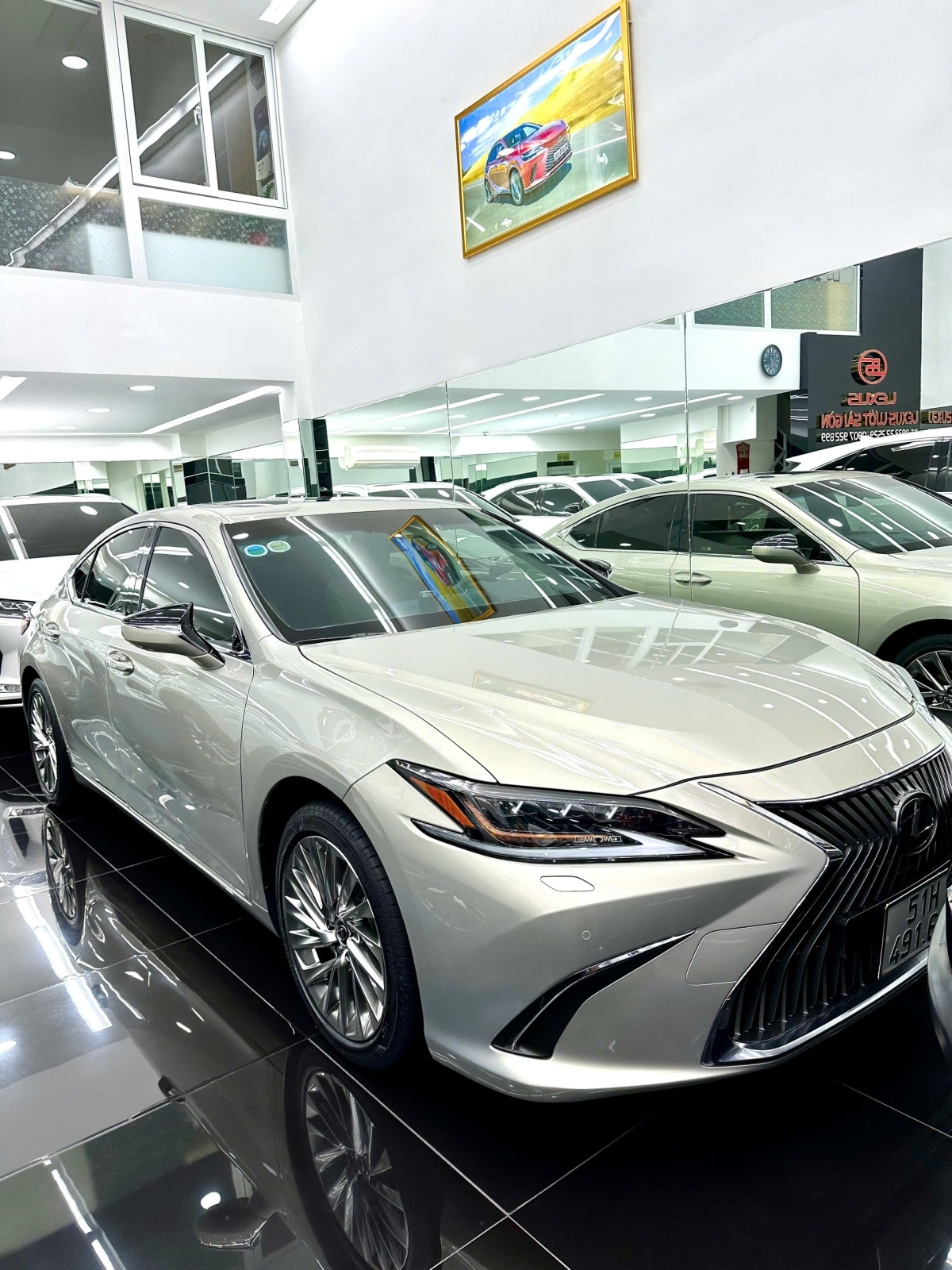 Lexus ES250 2020 dòng Sedan sang trọng
